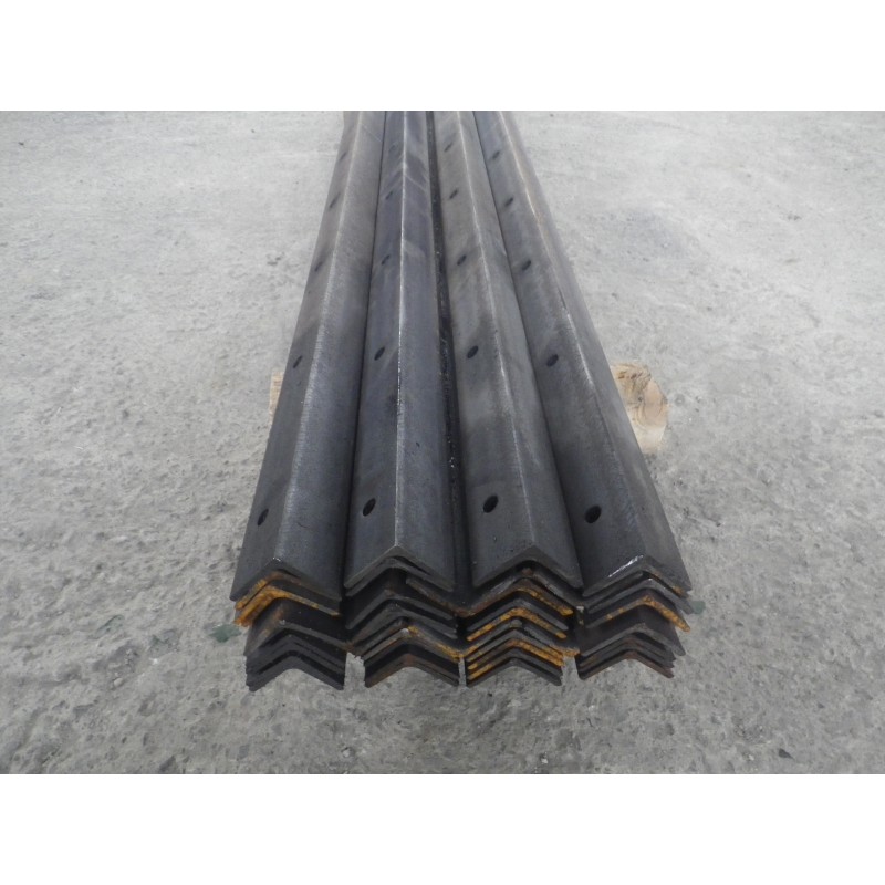 PIQUETS FER CLOTURE L50x50x5 - 2M - percés 5 trous - Par 50